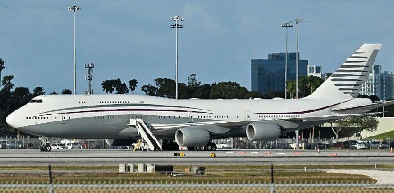 US accepts gifted Qatari plane to join Air Force One fleet ...
