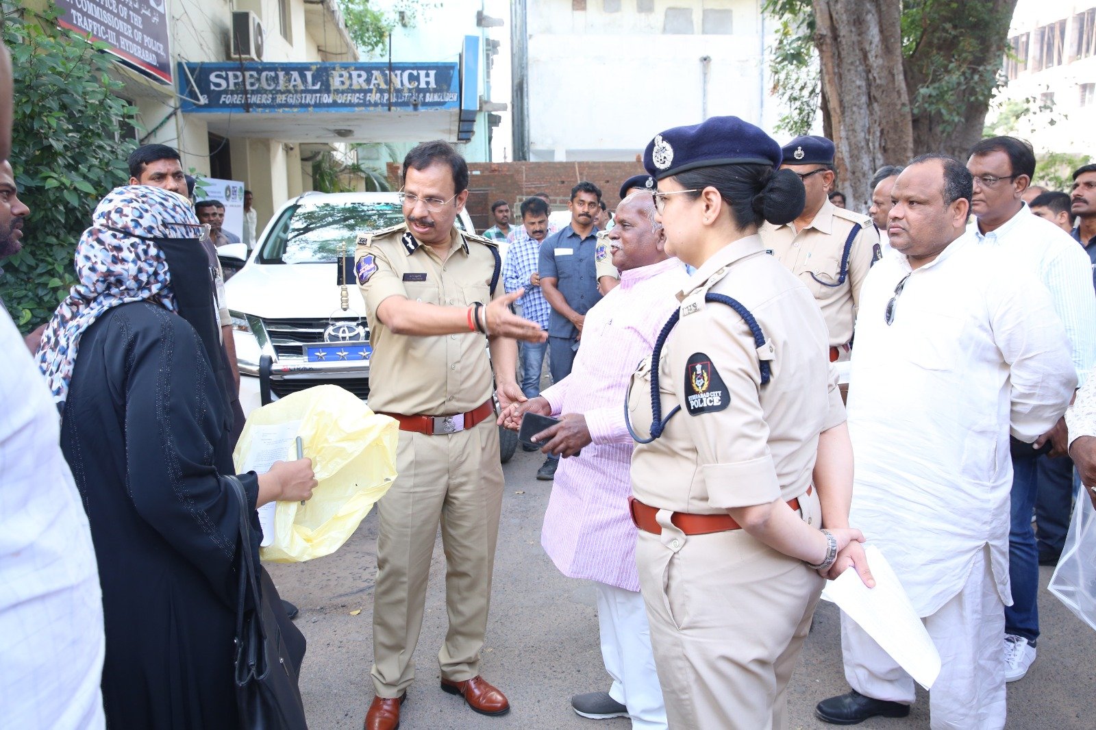 Hyderabad Police Commissioner V.C. Sajjanar Visits Historic Kotwal ...